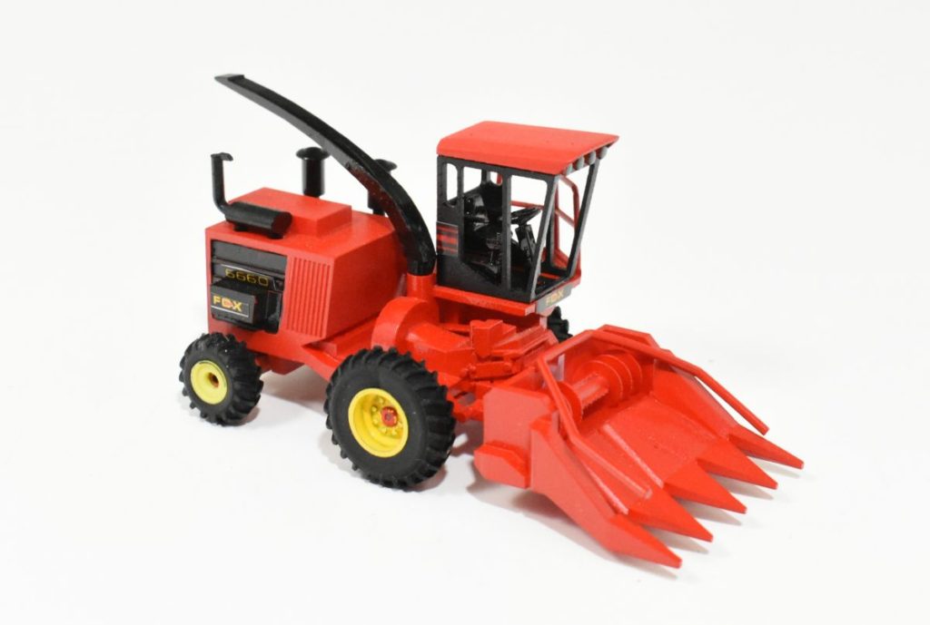 1/64 Custom Fox 6660 Self Propelled Chopper With Hay & Silage Heads ...