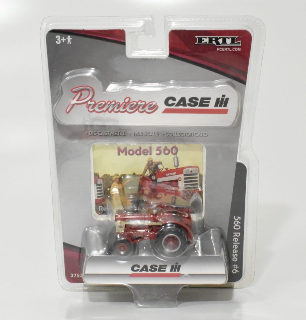 1/64 Case International 560 Muddy Tractor, Premiere Series #6 - Dalton ...