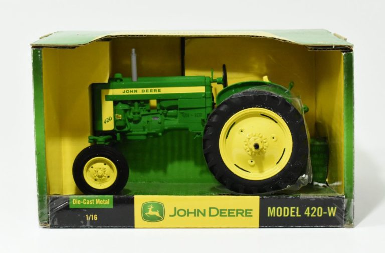 1/16 John Deere 420-W Tractor - Dalton's Farm Toys