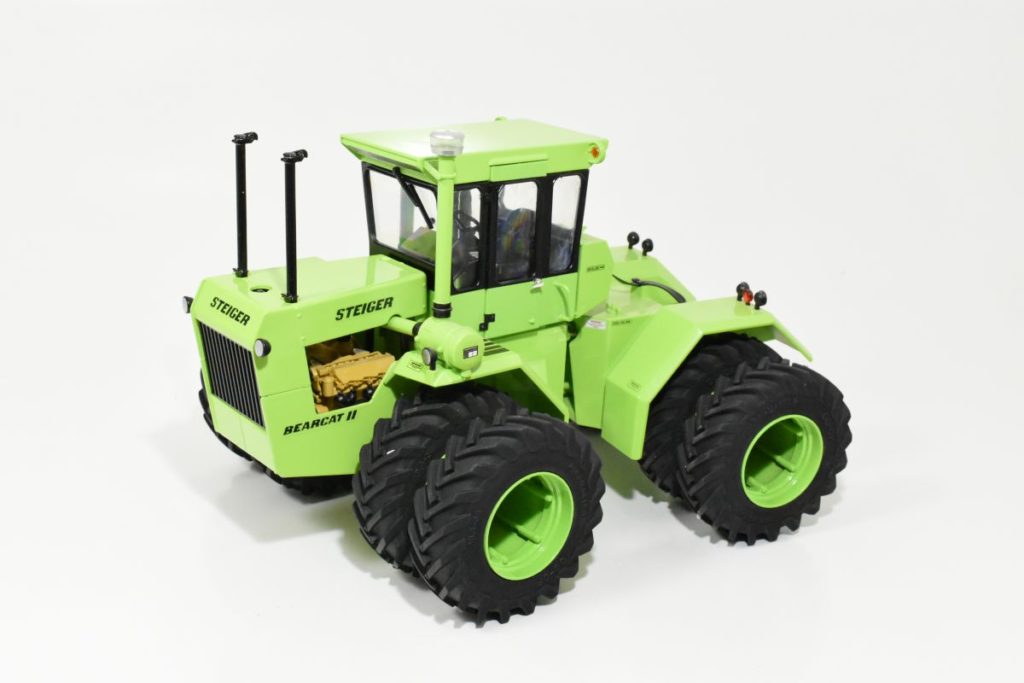 1/16 Custom Steiger Bearcat II Series 2 4Wd Tractor With Duals - Dalton ...
