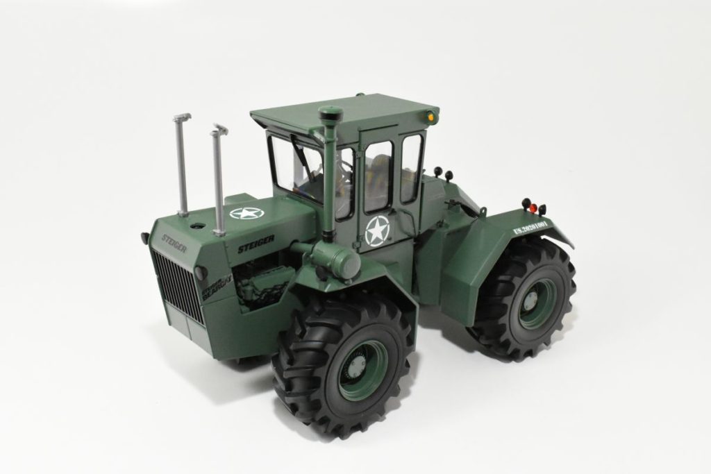Set of 4 Custom 1/16 Steiger 4Wd Tractors - Dalton's Farm Toys