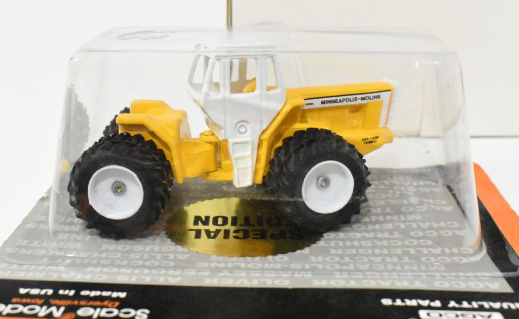 1/64 Minneapolis Moline A4T-1600 4WD Tractor With Cab, 2005 Farm Show ...