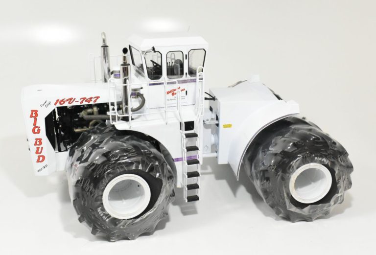 1/16 Big Bud 16V 747 4wd Tractor, Williams Brothers Signature Edition ...
