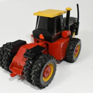 1/16 Versatile 1156 4WD Tractor W/ Duals, Gold Cab Top & Rims - Dalton ...
