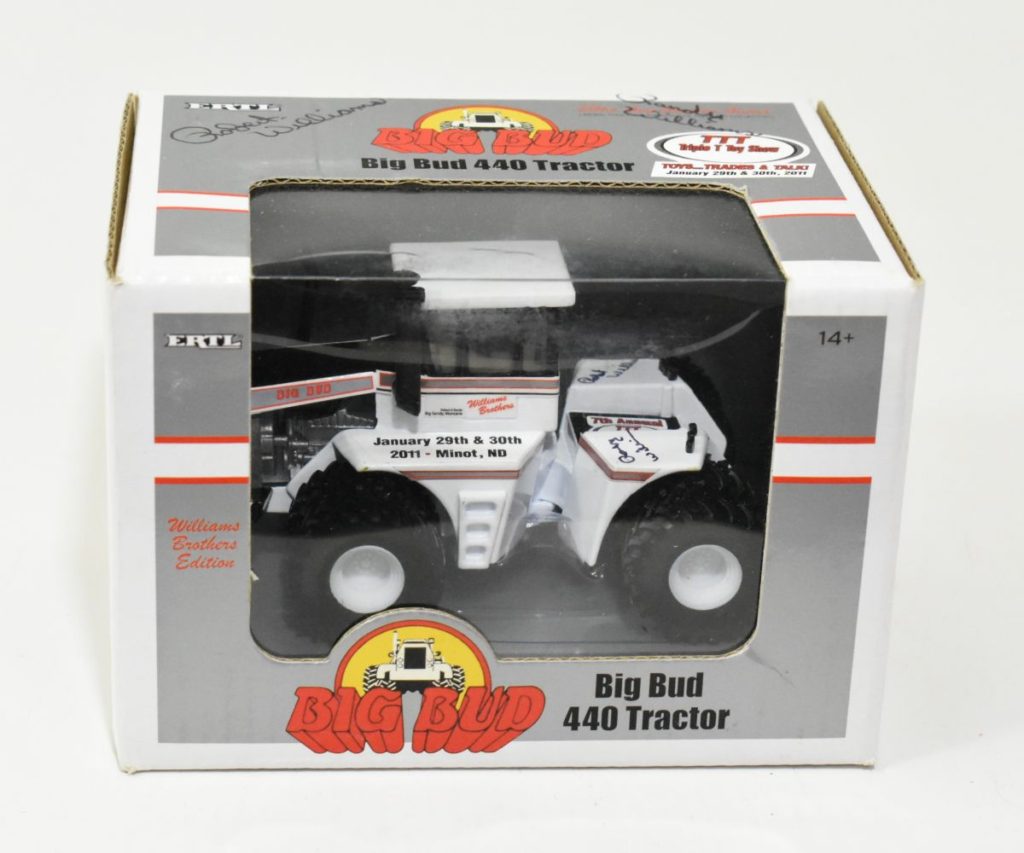 1/64 Big Bud 440 4WD Tractor With Duals, 2011 Triple "T" Toy Show ...