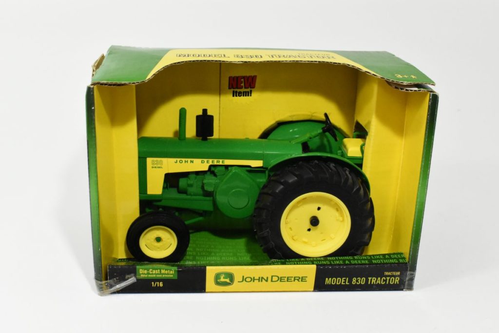 1/16 John Deere 830 Diesel Tractor - Dalton's Farm Toys