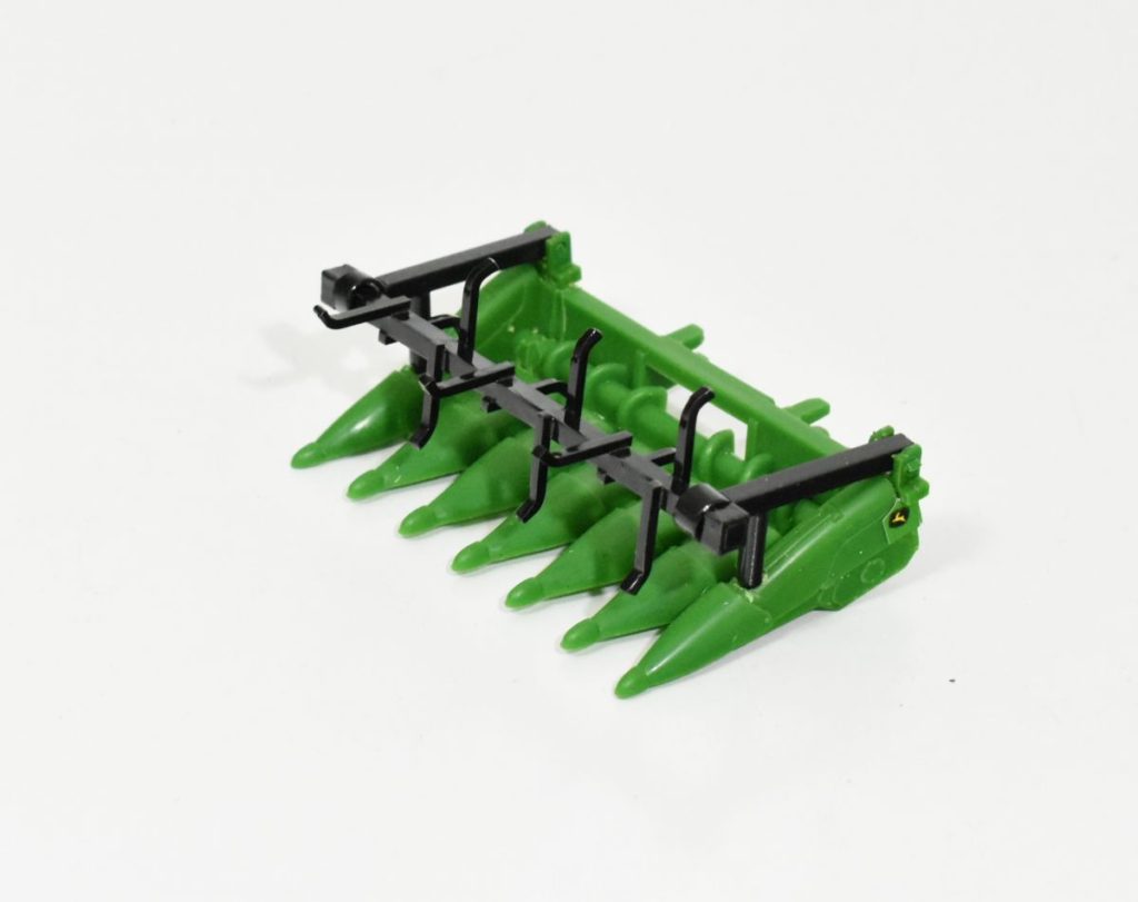 1/64 Custom John Deere 6 Row Corn Head With Reel - Dalton's Farm Toys