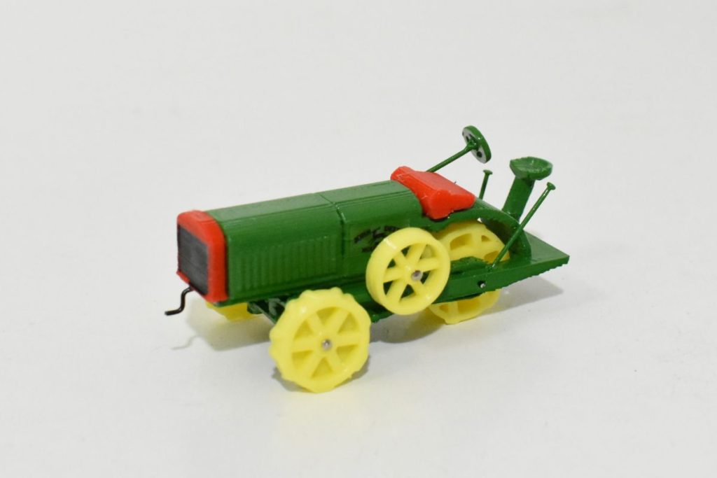 1/64 John Deere Dain Tractor - Dalton's Farm Toys