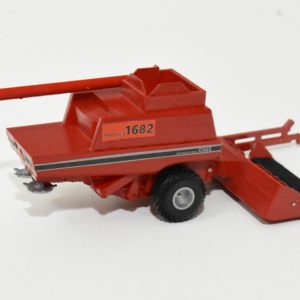 1/64 Custom Case International 1682 Pull Type Combine With Pickup Head ...