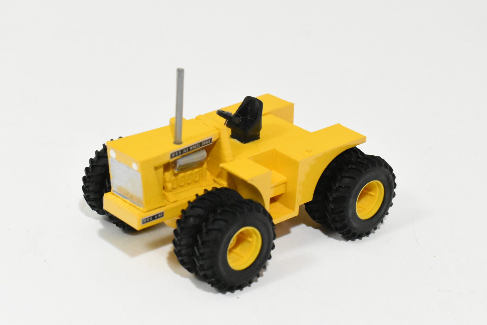 1/64 MRS A-80 4wd Tractor No Cab With Duals - Dalton's Farm Toys