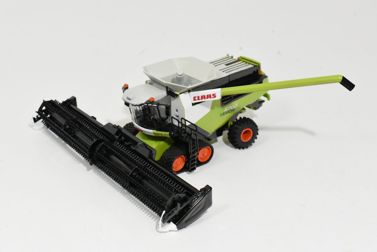 1/64 Custom Claas 8700 Lexion Combine With Tracks, Draper & 12 Row Corn ...