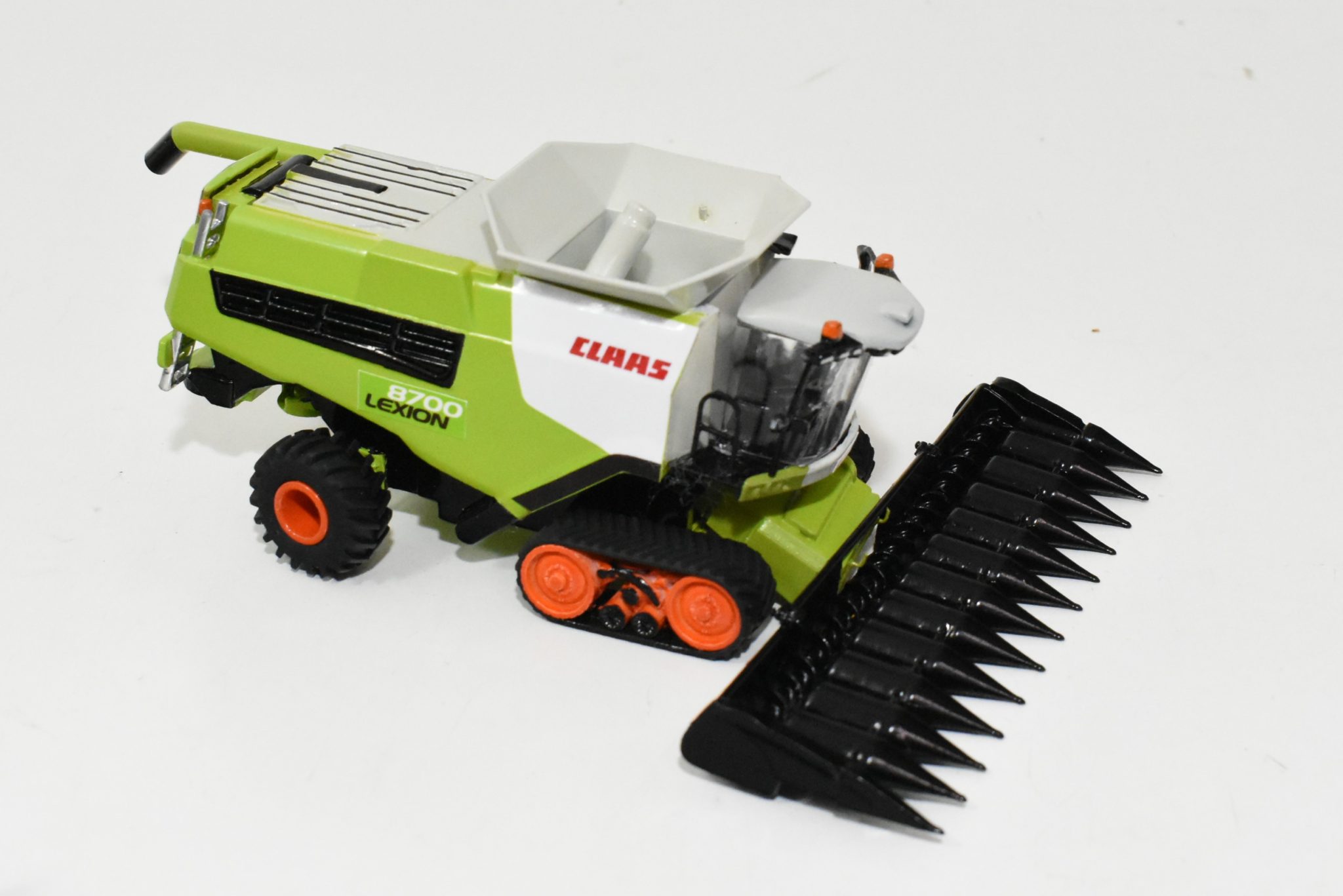 1/64 Custom Claas 8700 Lexion Combine With Tracks, Draper & 12 Row Corn ...