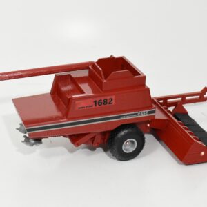 1/32 Custom Case International 1682 Pull Type Combine - Dalton's Farm Toys
