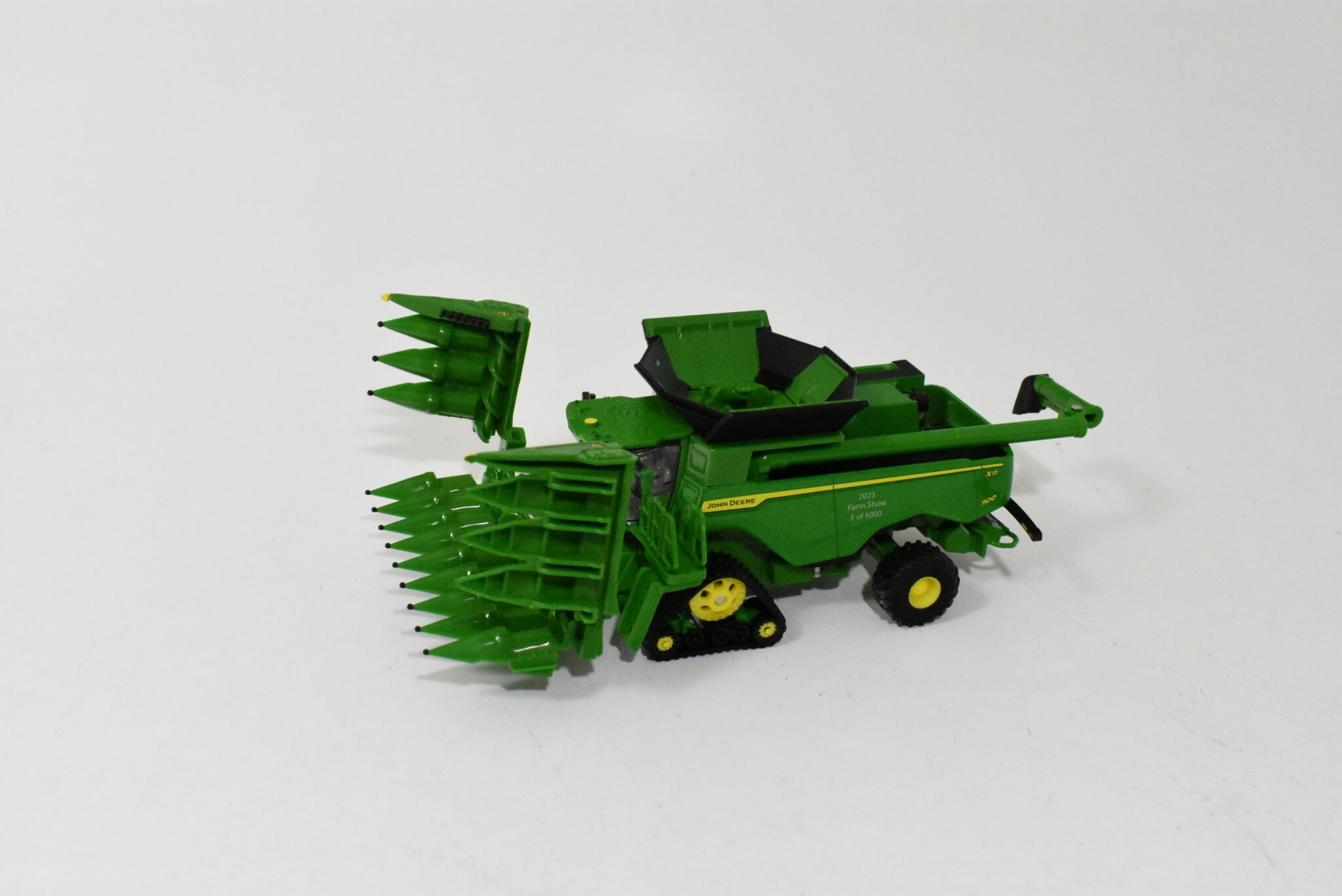1/64 John Deere X9 1100 Combine With Tracks, 2021 Farm Show Edition - Dalton's Farm Toys
