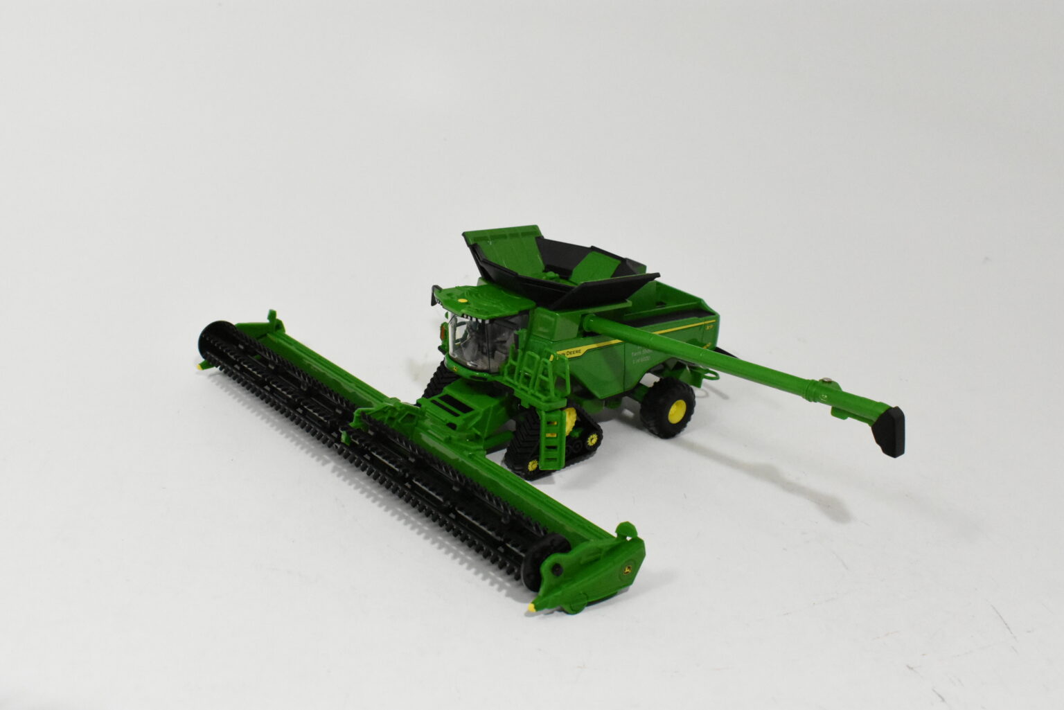 1/64 John Deere X9 1100 Combine With Tracks, 2021 Farm Show Edition - Dalton's Farm Toys