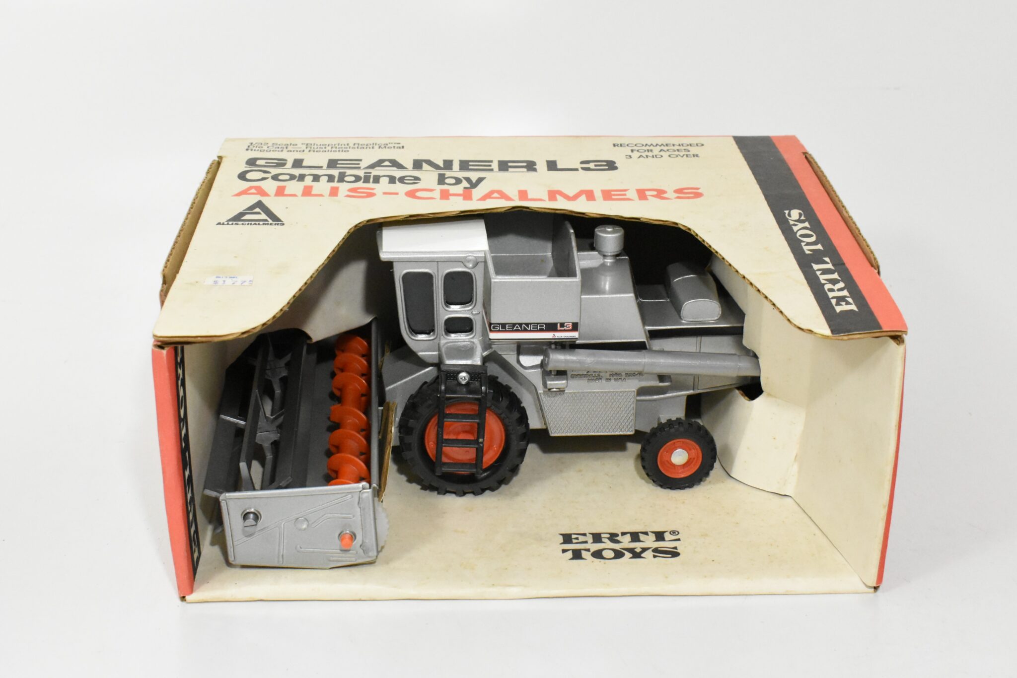 1/32 Allis Chalmers Gleaner L3 Combine With Grain Head - Dalton's Farm Toys