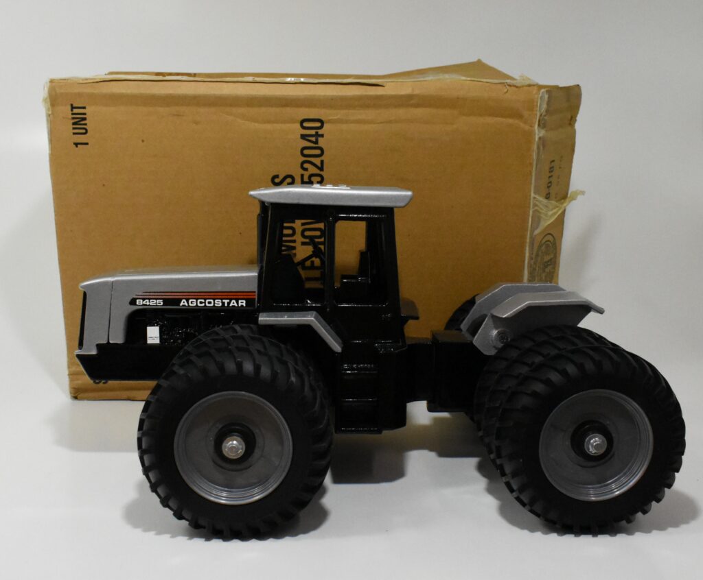 1/16th Agco Star 4wd Tractor With Triples,Louisville Farm Show Edition ...