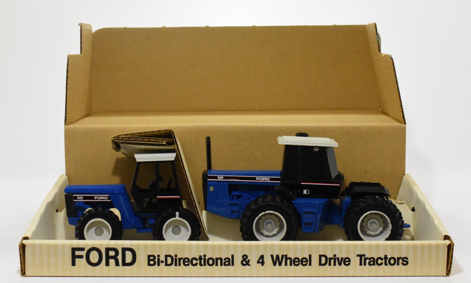 1/32 Ford 846 4WD & 276 Bi Directional Tractor Set - Dalton's Farm Toys