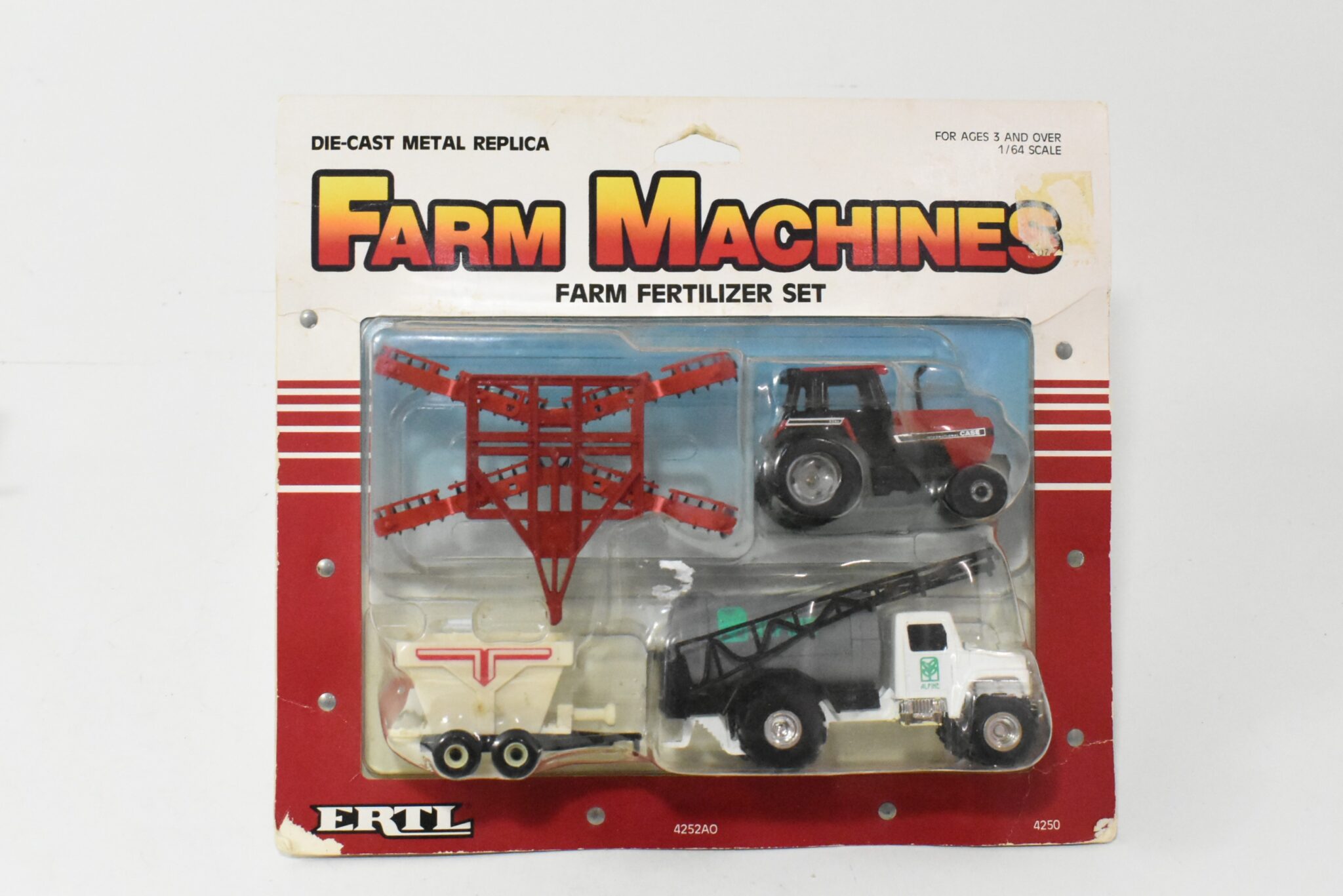 1/64 Case IH Fertilizer Set With 2594 Tractor, Wing Disk, Fertilizer Spreader, Alpine Fertilizer ...