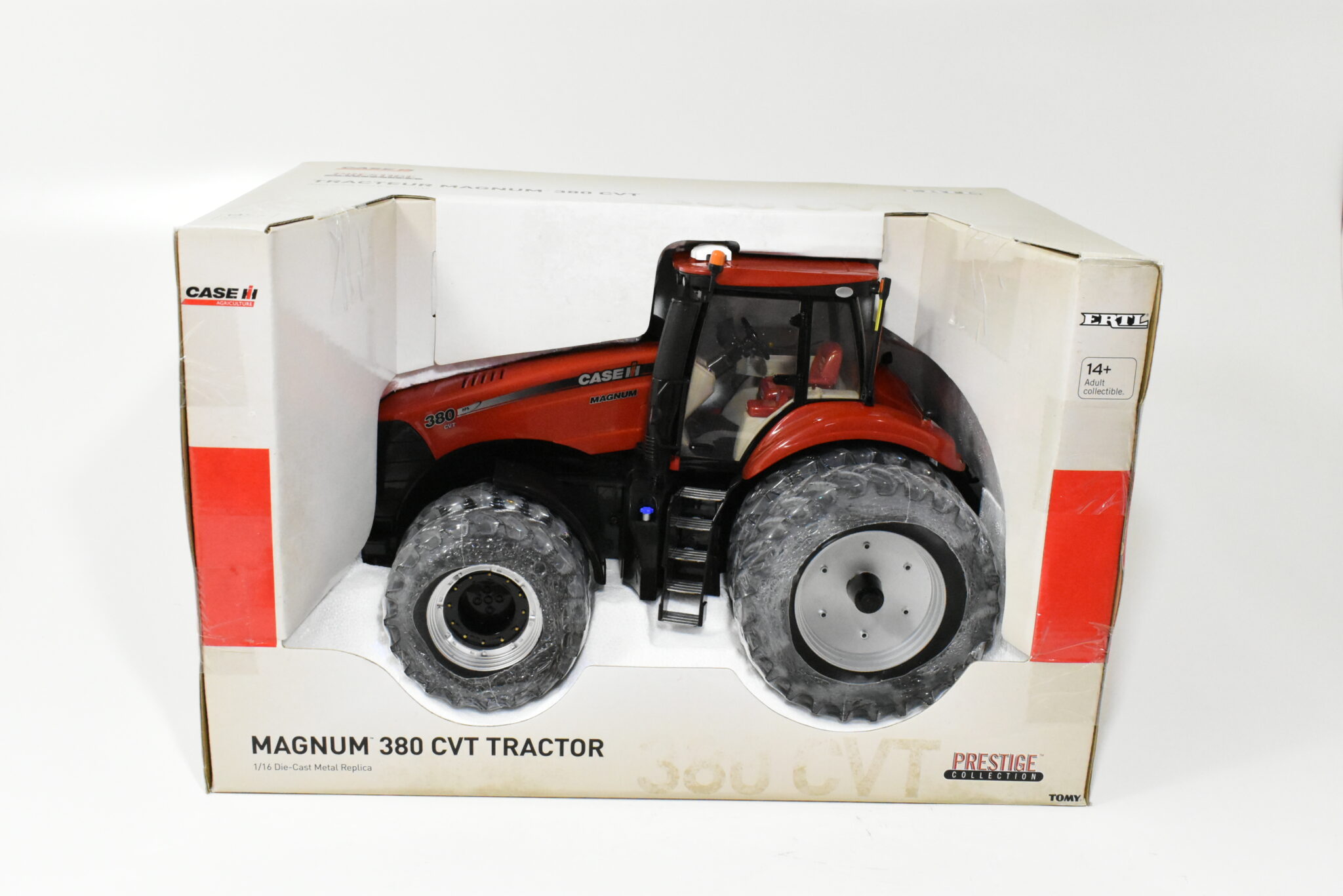 1/16 Case IH 380 CVT Magnum Tractor With Duals On Front & Rear - Dalton's Farm Toys