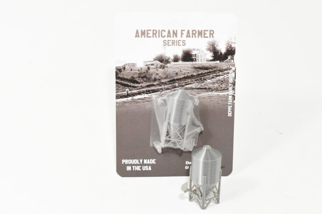 1/64 Scratch Built 2.5" Hopper Bin with Auger 150 Bushel- short stack ...