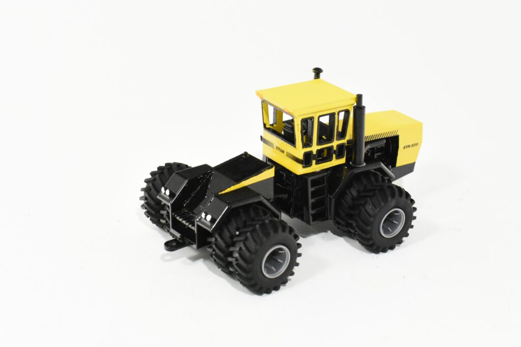 1/64 Scratch Built Steiger Titan STR-525 4wd Tractor With Duals ...