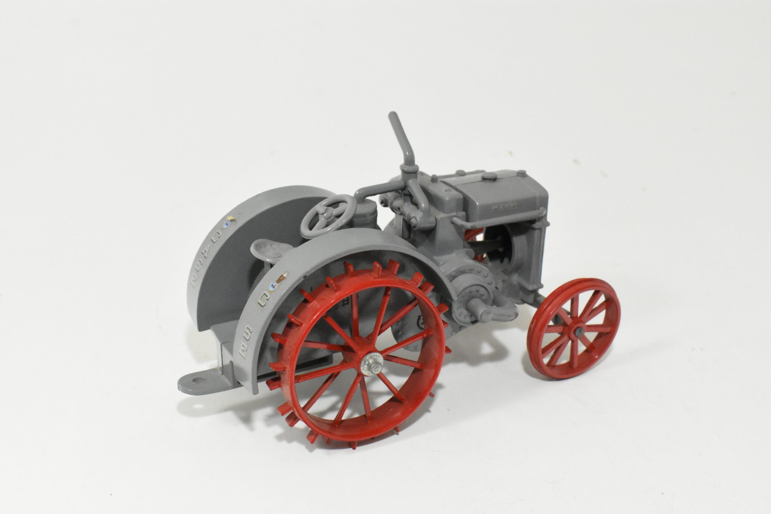 1/16 Case Cross Motor Tractor On Steel Wheels - Dalton's Farm Toys