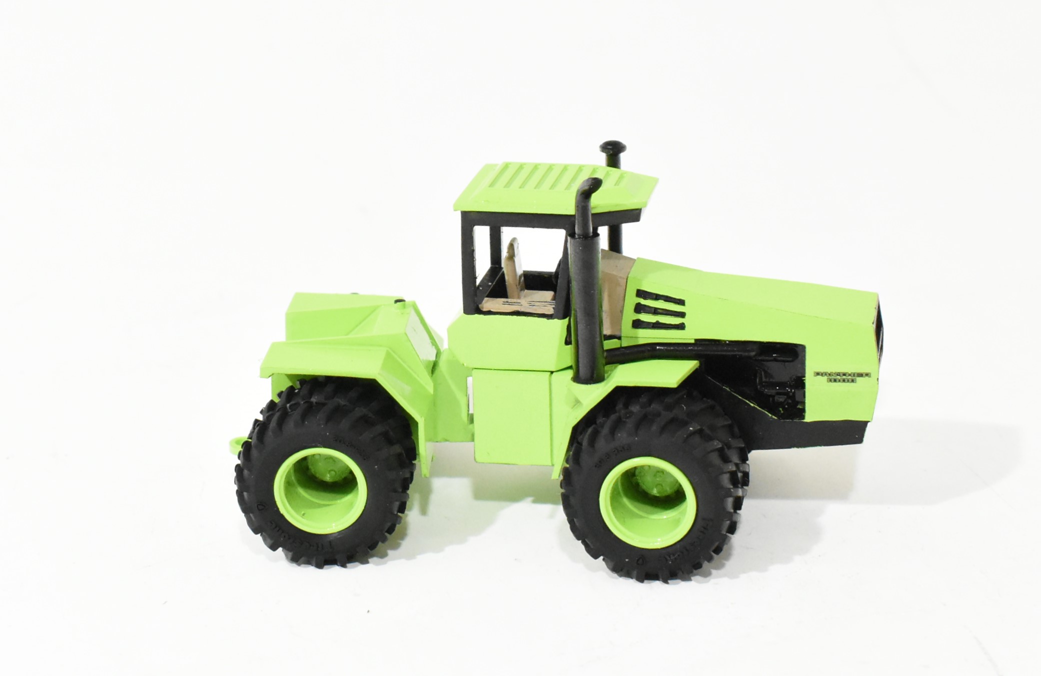 1/64 Custom Steiger Panther 1000 4wd Tractor With Duals - Dalton's Farm ...