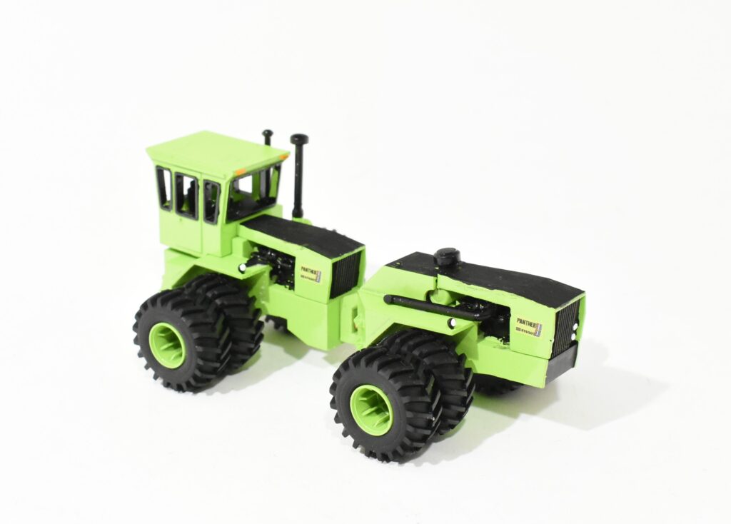1/64 Custom Steiger Twin Engine Panther Prototype 4wd Tractor With ...