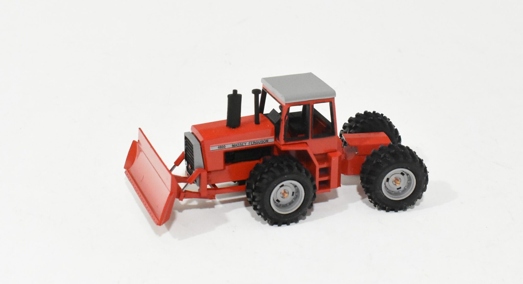 1/64 Scratch Built Massey Ferguson 4800 4wd Tractor With Duals & Front Blade - Dalton's Farm Toys