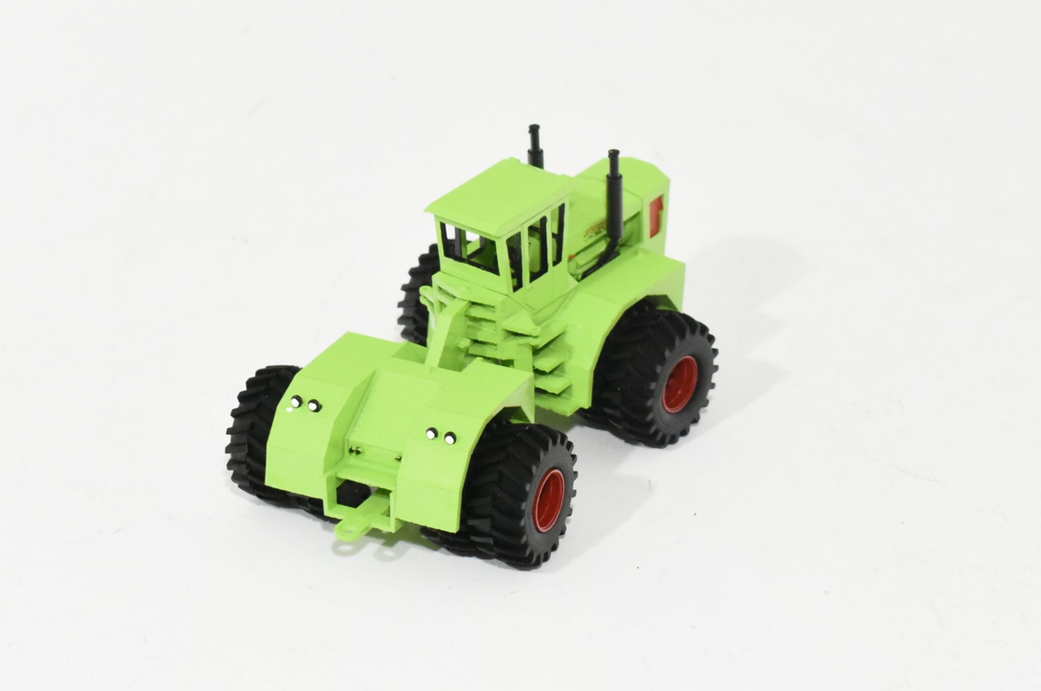 1/64 Custom Steiger 3300 4wd Tractor With Duals - Dalton's Farm Toys