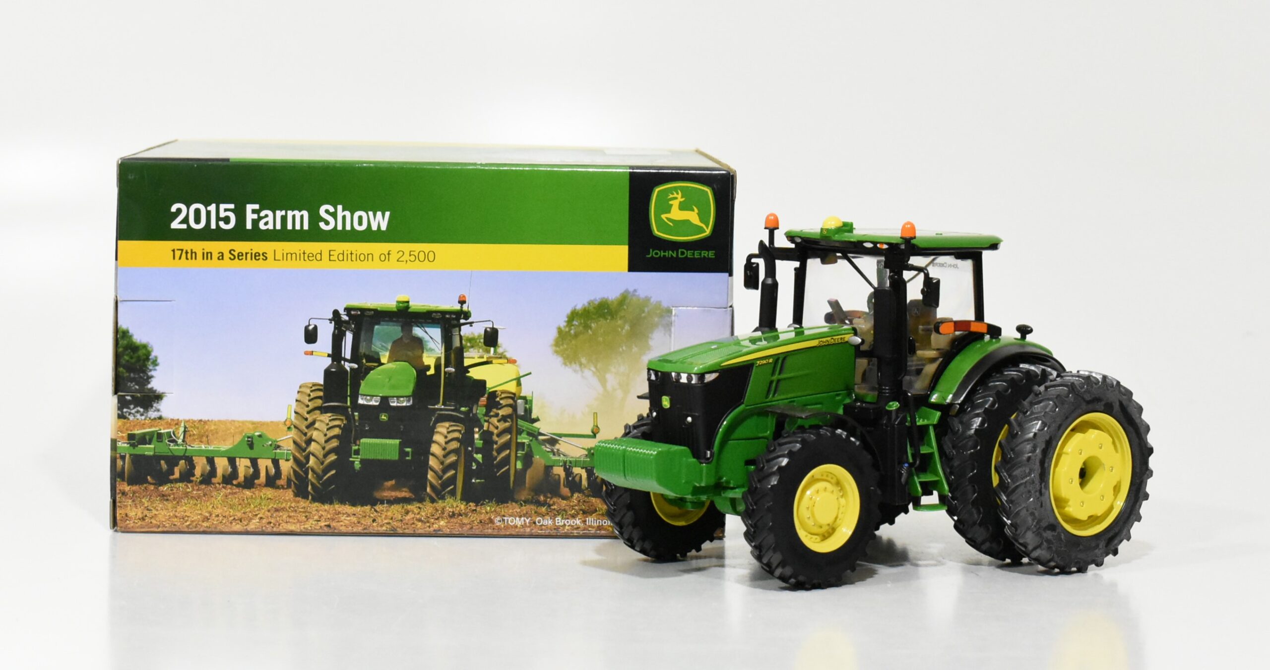 1/32 John Deere 7290R Tractor With Rear Duals, 2015 Farm Show - Dalton ...
