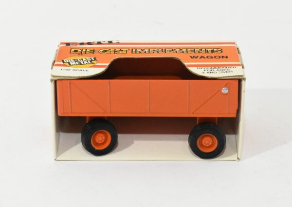 1/32 Case Farm Wagon - Dalton's Farm Toys
