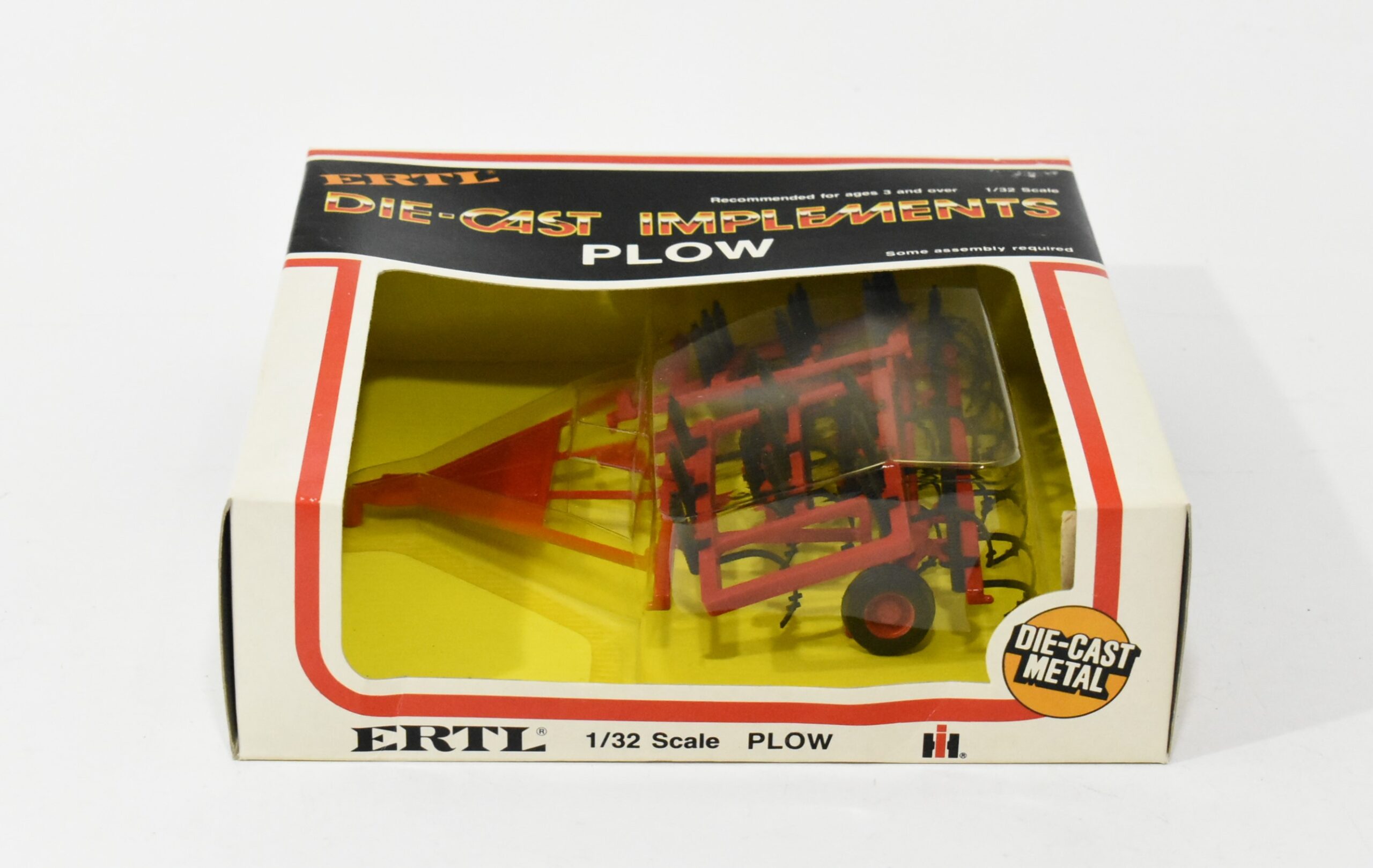 1/32 International Harvester Chisel Plow With Folding Wings - Dalton's ...