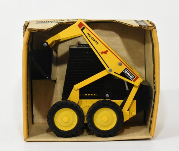 1/16 OMC Mustang Skid Steer Loader - Dalton's Farm Toys