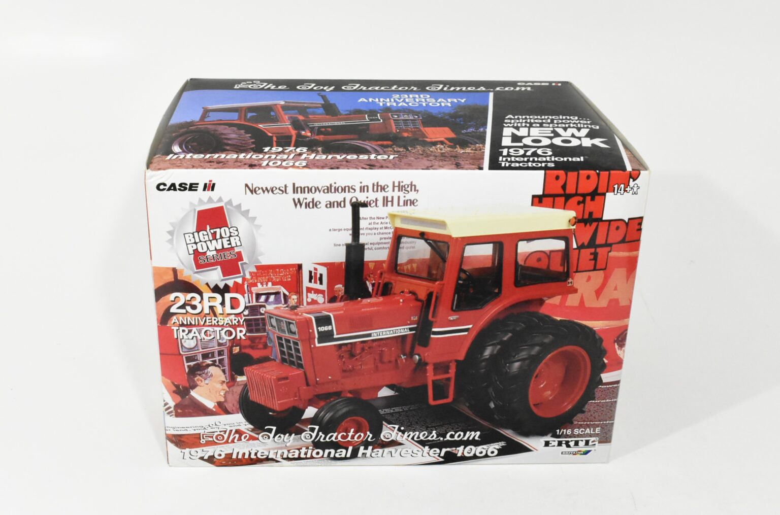 1/16 International Harvester 1066 Tractor With Cab, Black Panel Decal & Duals, Toy Tractor Times ...