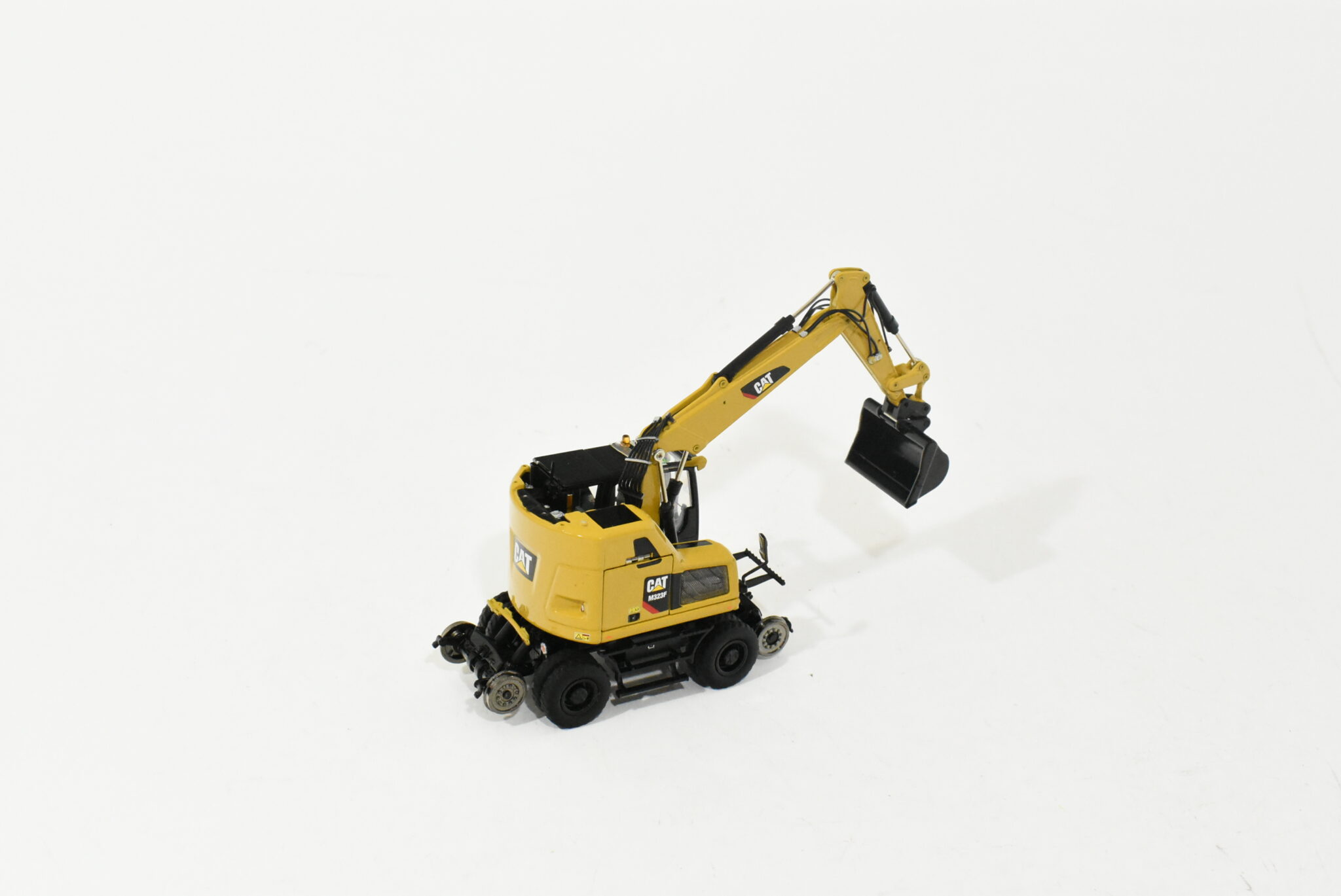 1/50 Cat M323F Railroad Wheeled Excavator - Dalton's Farm Toys