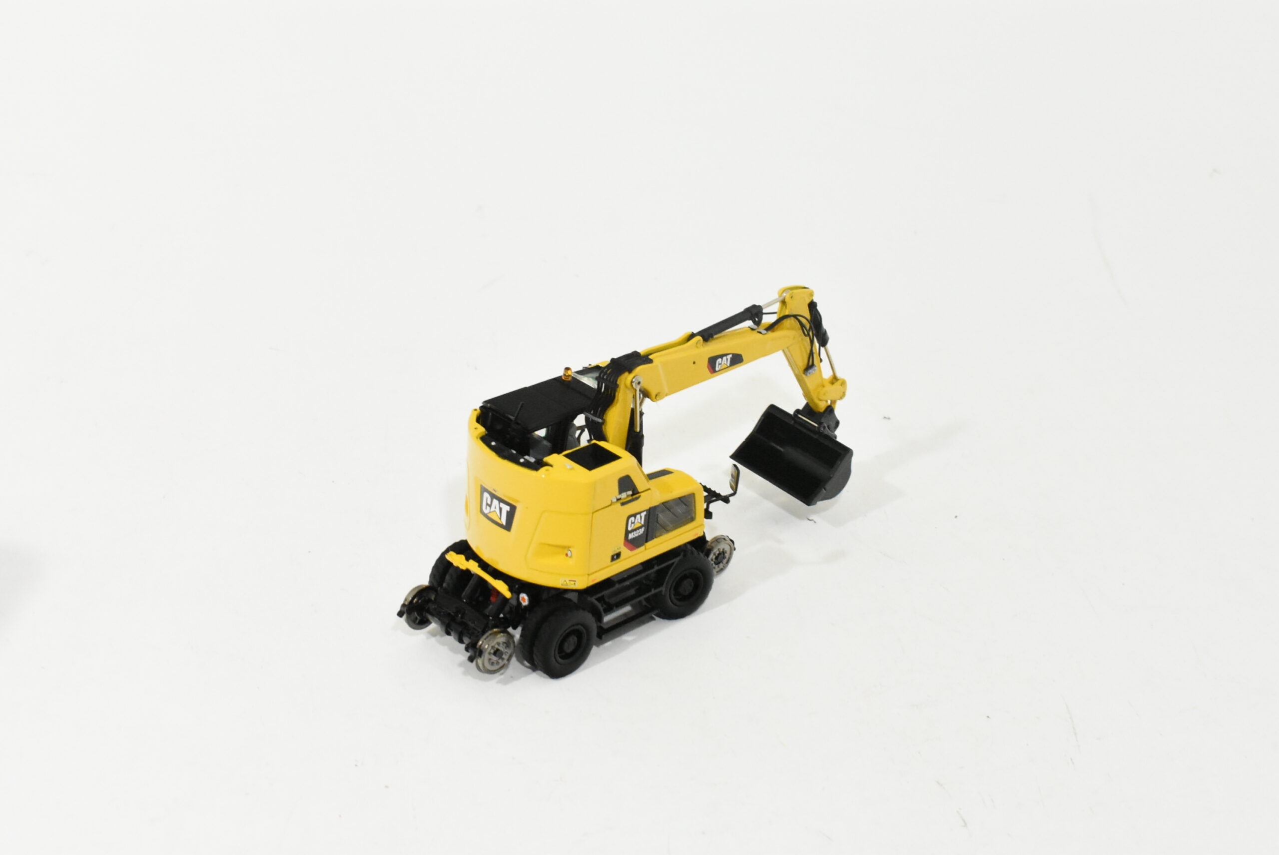 1/50 Cat M323F Railroad Wheeled Excavator - Dalton's Farm Toys