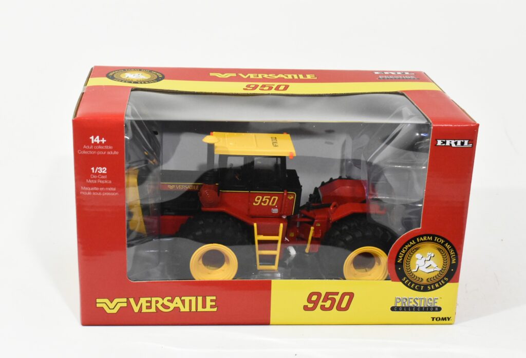 1/32 Versatile 950 4wd Tractor With Duals, 2022 National Farm Toy ...