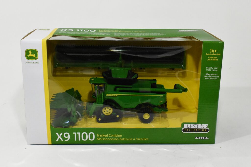 1/64 John Deere X9 1100 Combine With Tracks, 16 Row Corn Head, Draper ...
