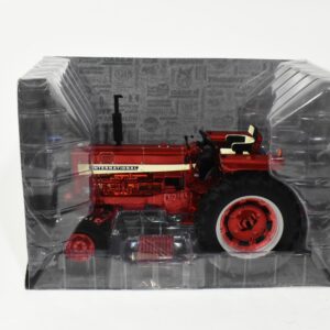 1/16 International Harvester Farmall 656 Diesel Tractor With Wide Front ...
