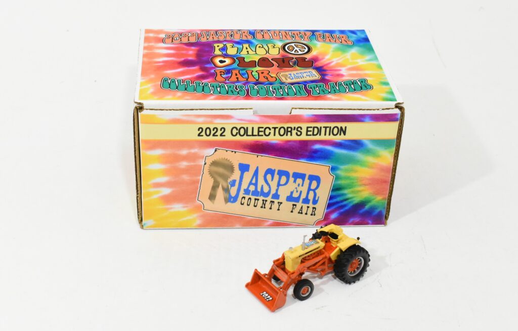 1/64 Case 930 Tractor With Loader, 2022 Jasper County Fair - Dalton's ...