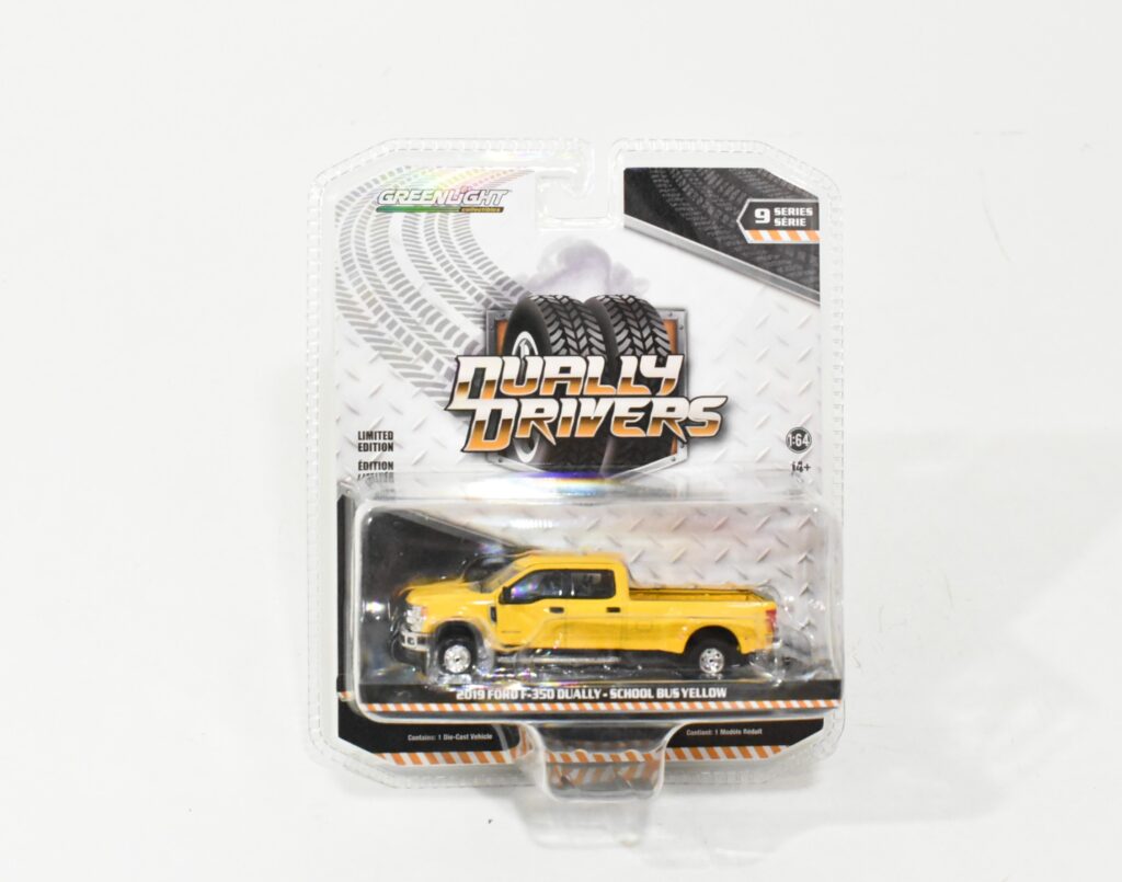 1/64 2019 Ford F-350 Dually Pickup Truck, Dually Drivers Series ...