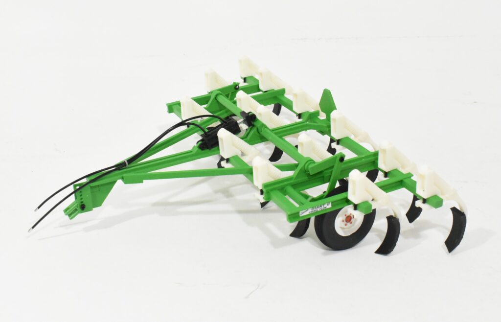 1/16 Custom Glencoe Giant "G" Chisel Plow - Dalton's Farm Toys