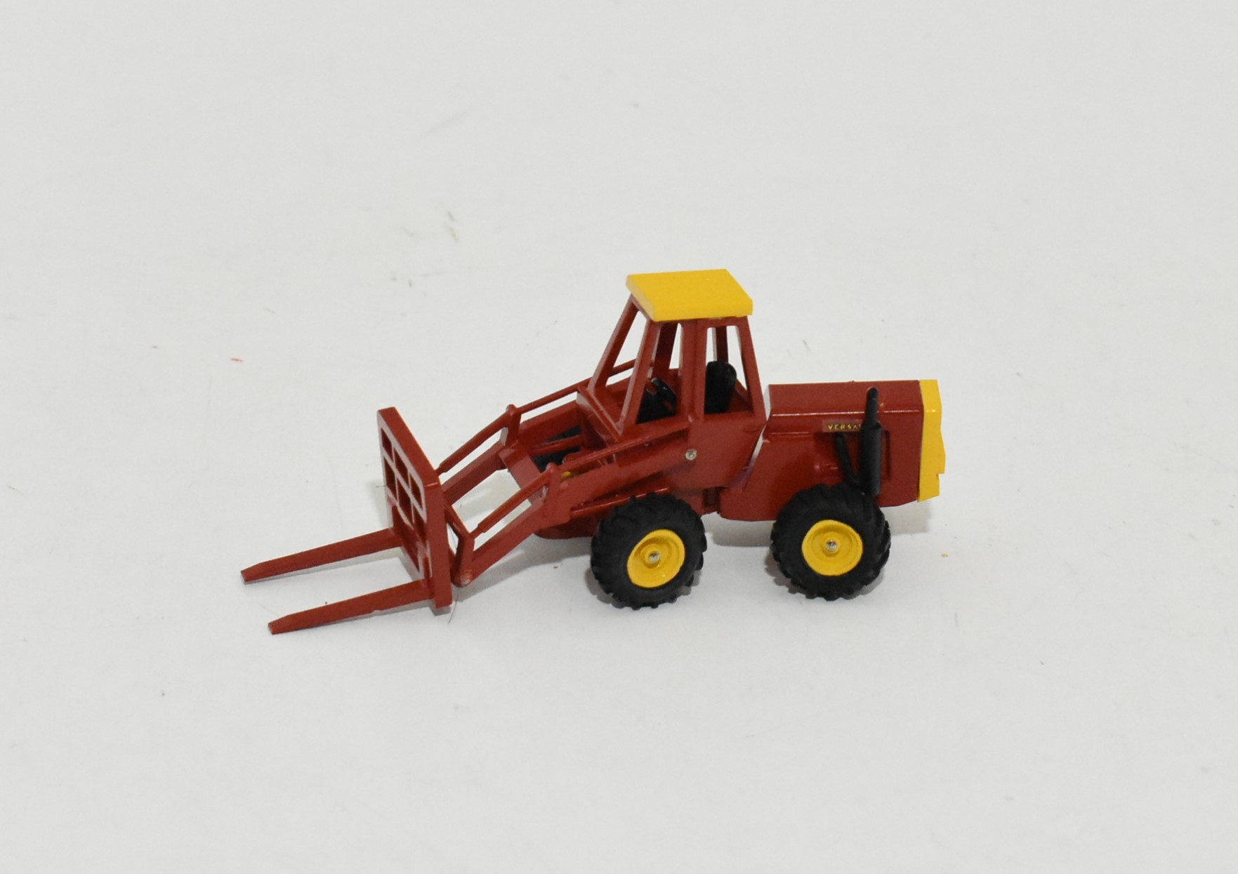 1/64 Scratch Built Versatile 150 Bi-Directional Tractor With Forks ...