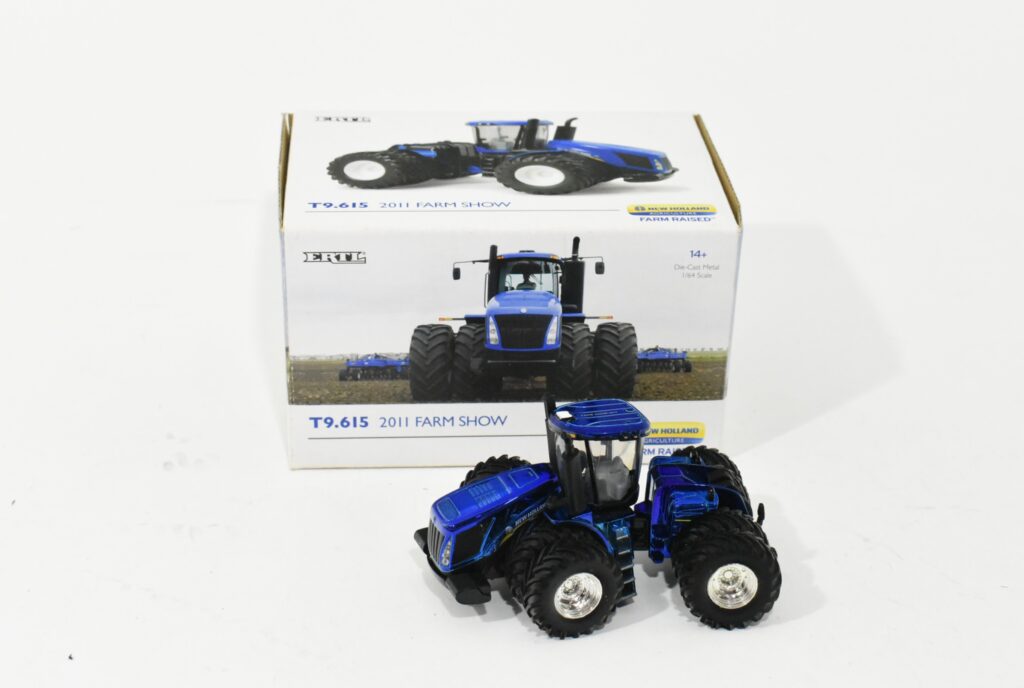 1/64 New Holland T9.615 4WD Tractor, 2011 Farm Show, Blue Chrome Chaser - Dalton's Farm Toys