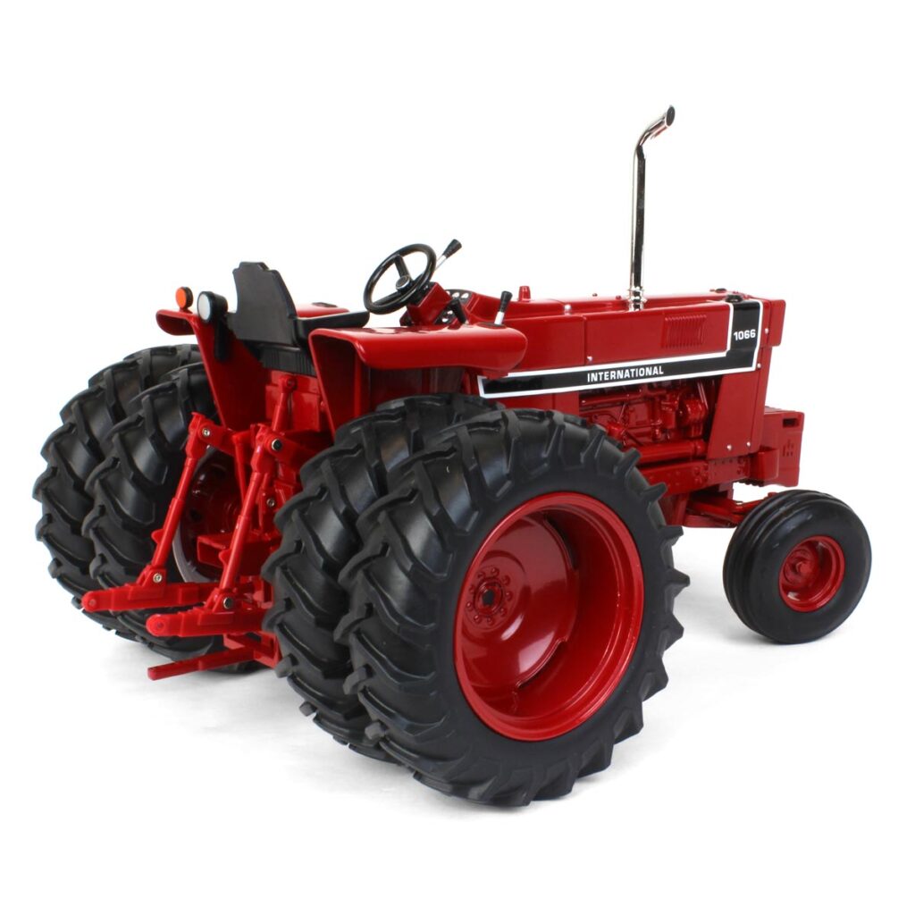 1/16 International Harvester 1066 Open Station Tractor With Duals ...