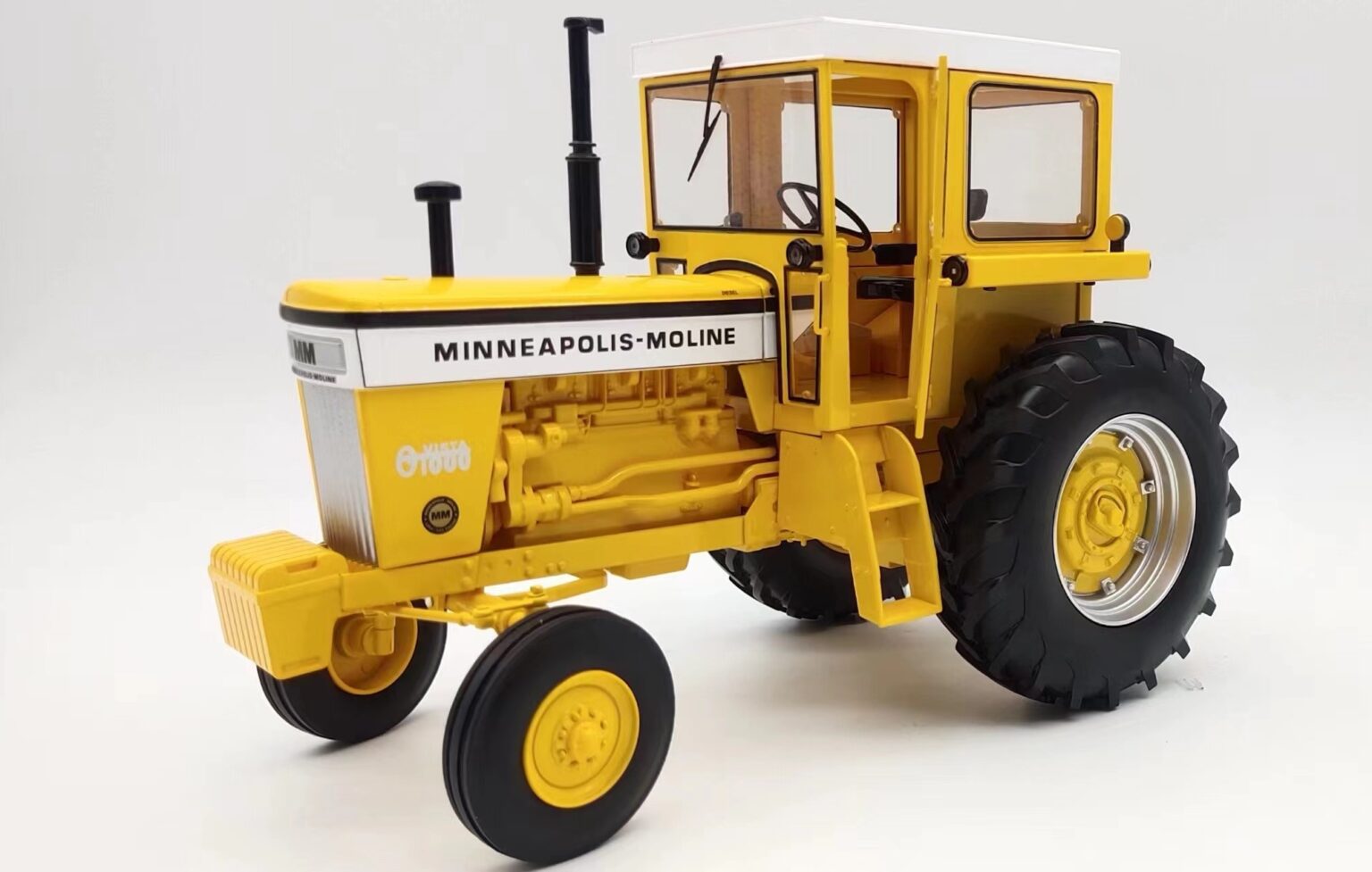 1/16 High Detail Minneapolis Moline G1000 Vista Tractor With Cab ...