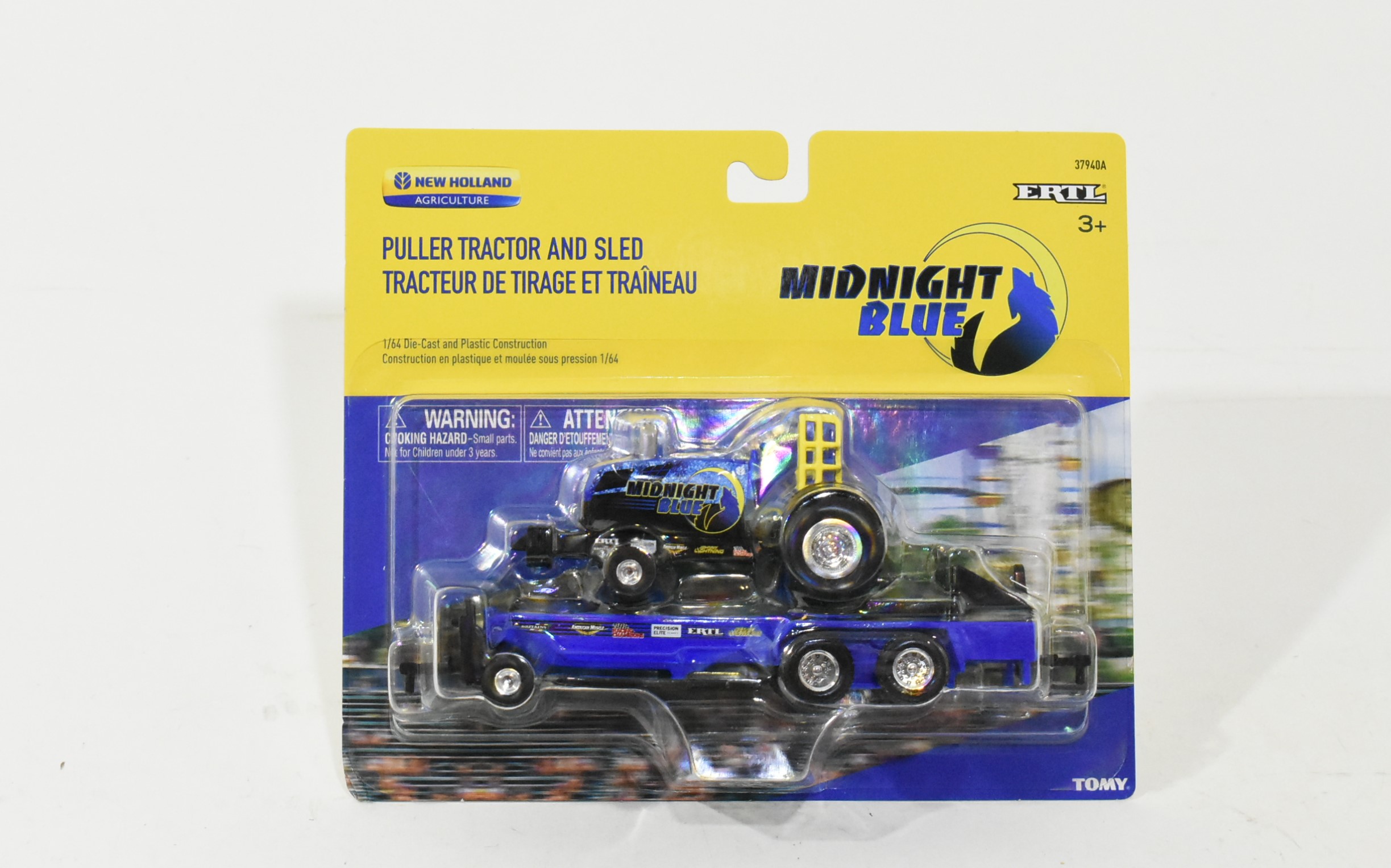 1/64 New Holland Midnight Blue Pulling Tractor With Pulling Sled ...