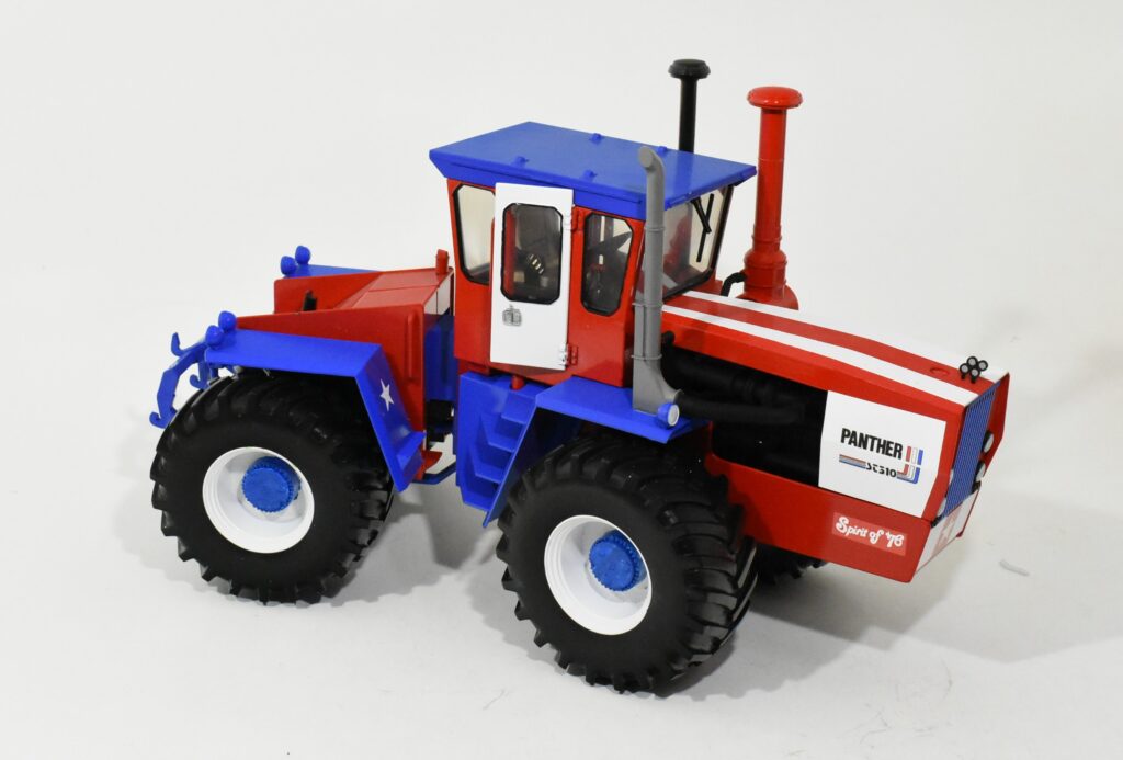 1/16 Custom Steiger Spirit Of '76 4Wd Tractor - Dalton's Farm Toys